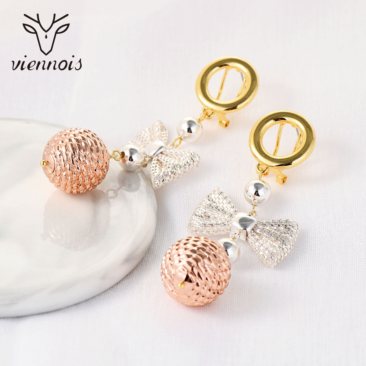 Sparkly Dubai Gold Plated Dangle Earrings Sparkly Dubai Gold Plated Dangle Earrings